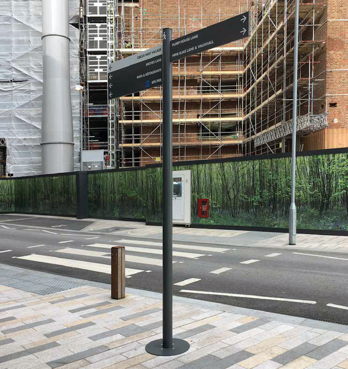 Waypoint Fingerposts for Battersea Power Station - Signscape and Signconex