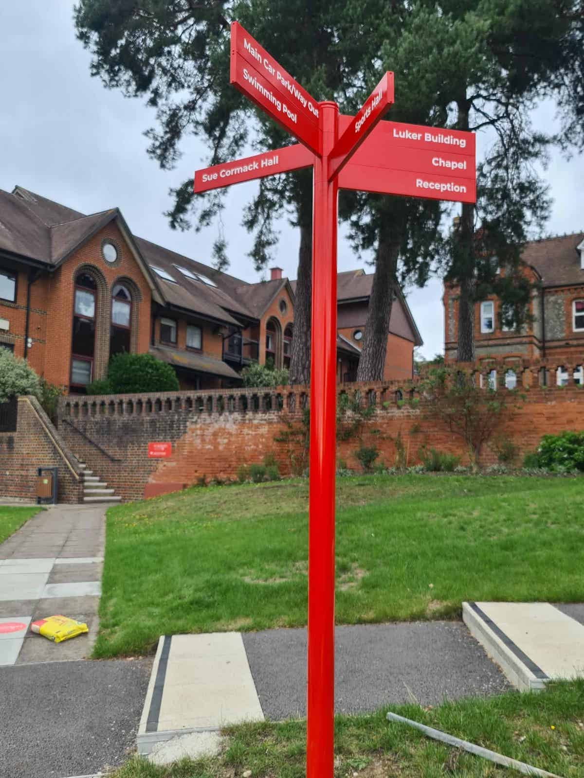 Waypoint Fingerpost Signage - Signscape and Signconex